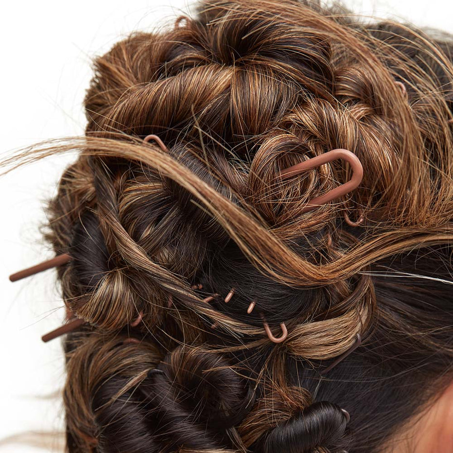 How to Use Hairpins for Every Hair Type – Day Rate Beauty