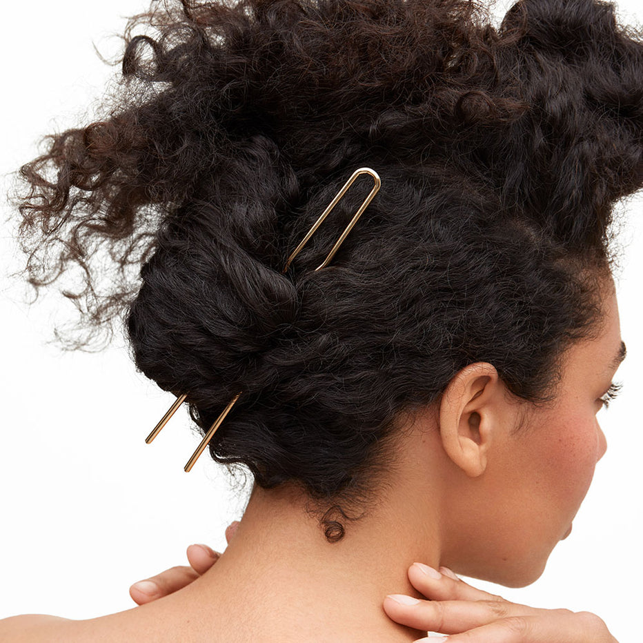 How to Use a Hairpin: A Celebrity Stylist's Guide – Day Rate Beauty